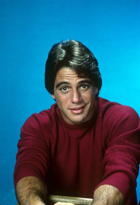 Just How Tiny Exactly Is Elton Johns Tiny Dancer Girlsaskguys