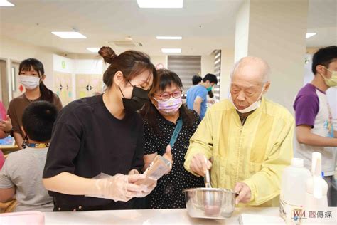 失智爺奶變網美、手做烘焙 重拾自信與美麗 觀傳媒