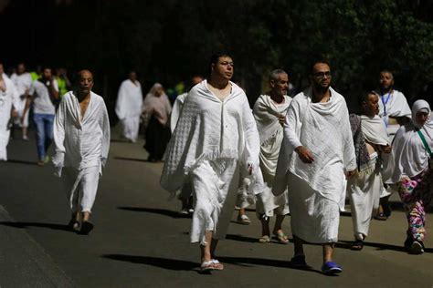 ضيوف الرحمن على جبل عرفات بث مباشر المصري اليوم