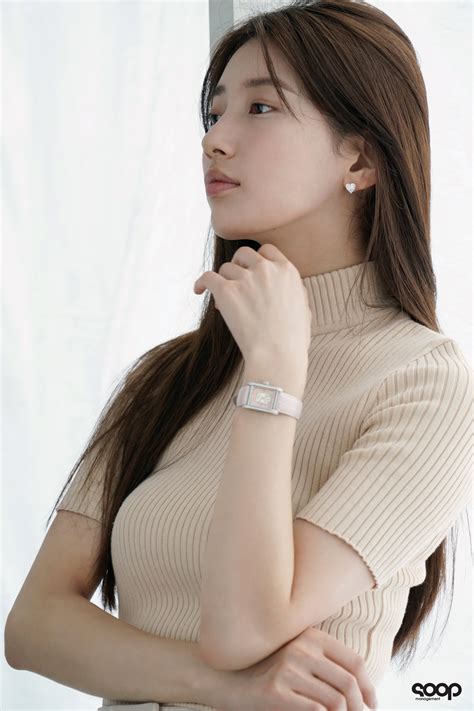 231127 Soop Naver Post Suzy Cosmopolitan November 2023 Issue Behind