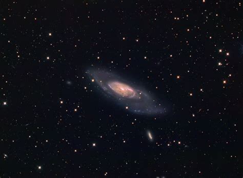M106, M106