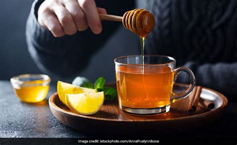 Honey Water Benefits रोज सुबह गुनगुने पानी में शहद मिलाकर पीने के पांच