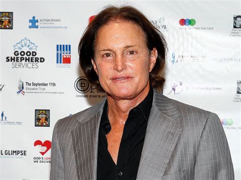 Bruce Jenner Involved In Fatal Car Crash Passes Sobriety Test Abc News