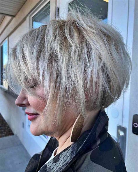 14 Cutest Inverted Bobs For Fine Hair To Have More Volume