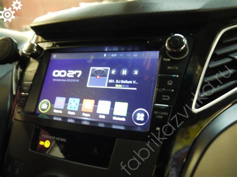 Установка штатной магнитолы Incar в Hyundai i40