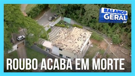 Adolescente leva dois tiros e morre durante assalto a condomínio em