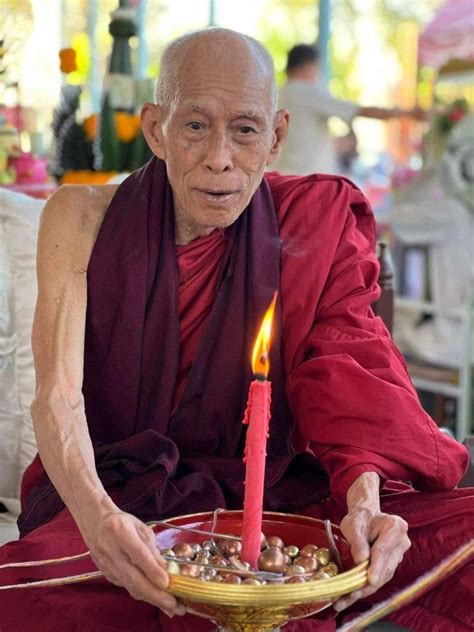 Boran By Kruba Khamfan Small Silver Lanna Hobbies And Toys