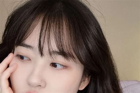 후방주의 소람잉 핑크끈나시 뽀얀 가슴골 인스타 촬스의 이슈와 유머