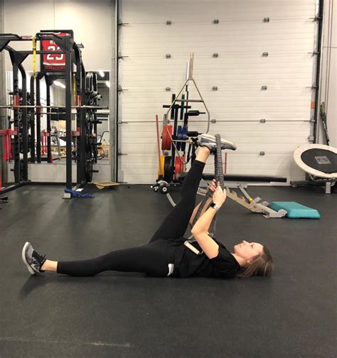 Fitnessfriday Ι Static Hamstring Stretch