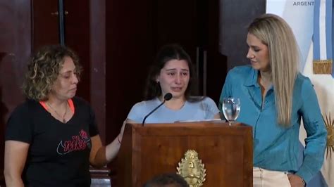 La Senadora Carolina Losada Fue Denunciada Por Presuntamente Obligar A