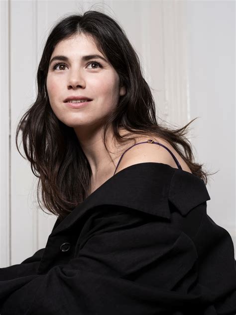 Actrice Hanna Van Vliet ‘ik Ging Ervan Uit Dat Je Leven Tot Je 40ste Vooral Een Pretpark Is