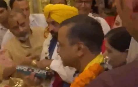 Delhi Cm Arvind Kejriwal Out On Interim Bail Offers Prayers At