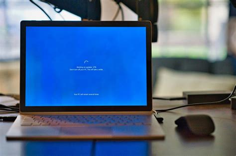 Run Windows 10 Setup Script After Installation To Customize The Os