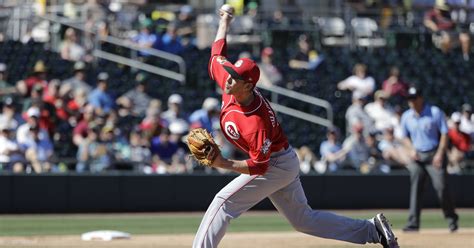 Cincinnati Reds Kevin Shackelford Goes From College Catcher To Mlb