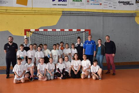 Champagnole Handball les féminines de Dijon rendent visite aux jeunes