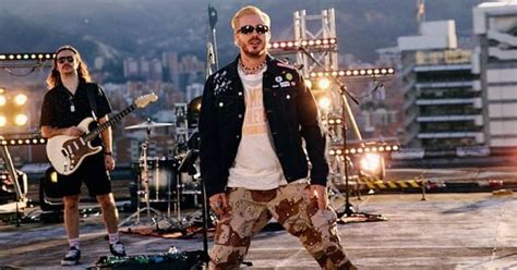 Más de 10 000 personas se conectaron al concierto Vivo Presente de Llane