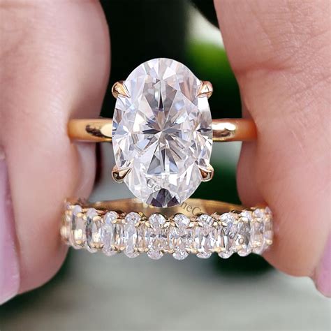 Oval Cut Moissanite Engagement Ring Set 415 Ct Crushed Ice Hybrid Oval