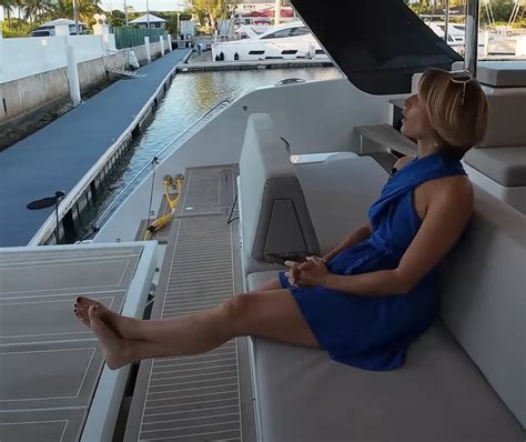 Victoria Chalayas Feet