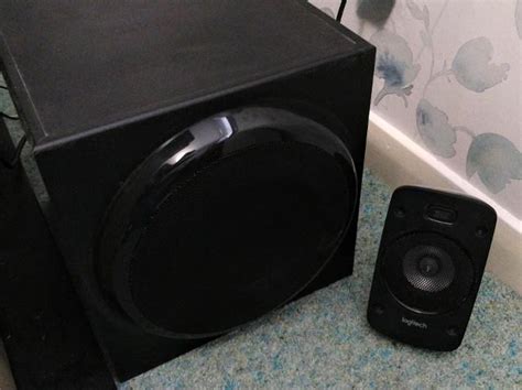 Modifying Logitech Z Speakers Simon Arlott