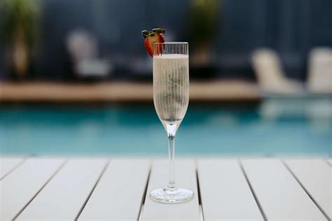 Unbreakable Champagne Flute 4 Pack 180ml Outdoor Furniture Factory