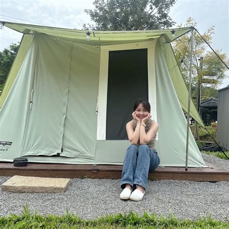 Rong Rong 219 • Threads Say More