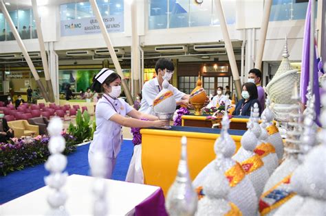 ภาพกิจกรรมวางพานพุ่มวันเฉลิมพระชนมพรรษาสมเด็จพระนางเจ้าสุทิดา พัชรสุธา