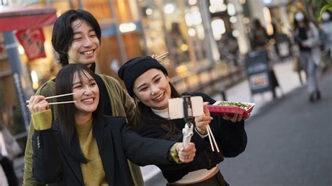 2025年10款自拍棒推薦｜最好用的拍照神器都在這！雲騰 1688、seajic評價 Igood 愛好物