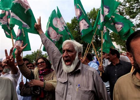 Asian Express Newspaper Pakistan Pm Nawaz Sharif Resigns Following