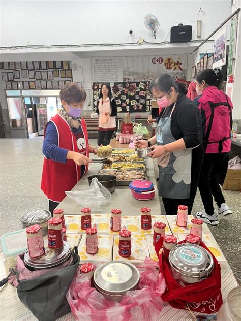 基隆市政府社會處 財團法人台北市養樂多文教基金會捐贈新養樂多