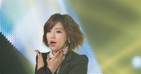 포토 티아라 은정 원숙한 여성미