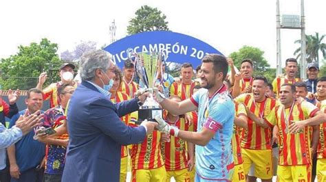 Martín Ledesma E Itapuense Lucharán Por El Cupo A Intermedia D10 Noticias Del Deporte De