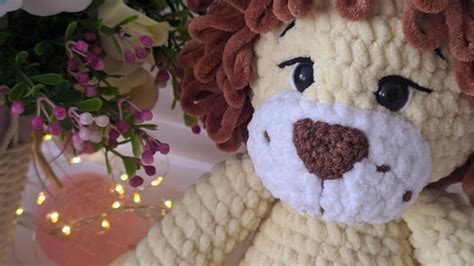 Вязаный левушка🦁