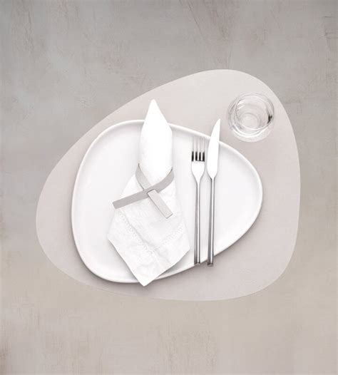Lind Dna Curve Table Mat 37 X 44 Cm Oyster Nupo Leather Finnish