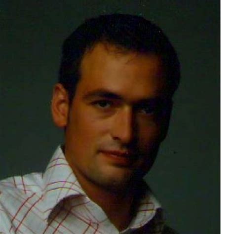 Robert Veselys Instagram Twitter And Facebook On Idcrawl