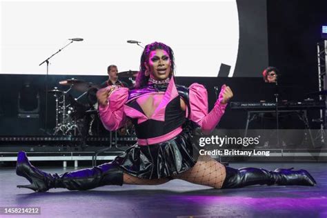 Kween Kong Photos And Premium High Res Pictures Getty Images