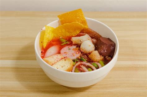 เกาเหลาเย็นตาโฟต้มยำรสเด็ด • Image ร้าน รุ่งเรืองก๋วยเตี๋ยวลูกชิ้นปลา