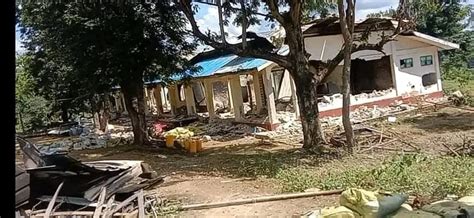 စစ်ကြောင်းထိုးလာတဲ့ စစ်ကောင်စီတပ်သားတွေနဲ့ နယ် မြေခံရဲတွေ စကားများရန်ဖြစ်ရာကနေ စစ်တပ်က သရက်ကန