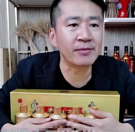 演员李嘉明向西藏捐款2万元被嘲太少，本人发视频回应引人泪目