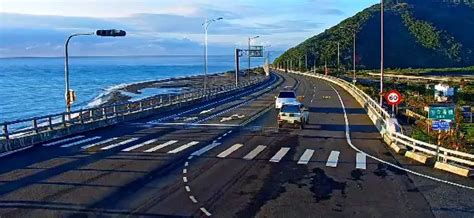 影奪面瞬間畫面曝！台東金崙大橋特斯拉越線 吉普車閃不及駕駛遭撞死