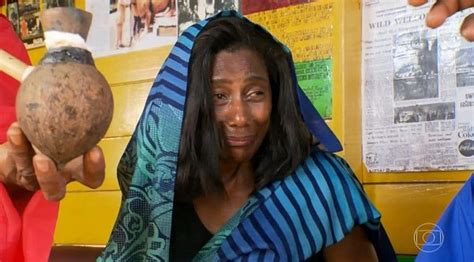 Recuperada Gloria Maria volta ao Globo Repórter após tumor no