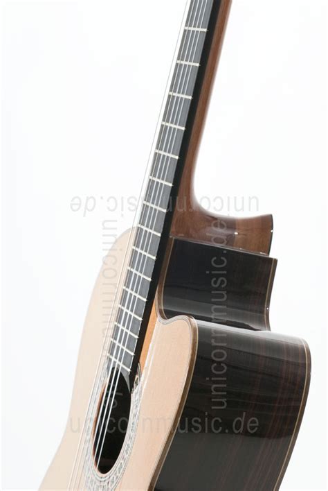 Spanish Classical Guitar Joan Cashimira Model 130 Cutaway Cedar