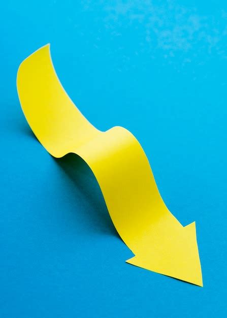 Imágenes De Descarga Flecha Amarilla Descarga Gratuita En Freepik