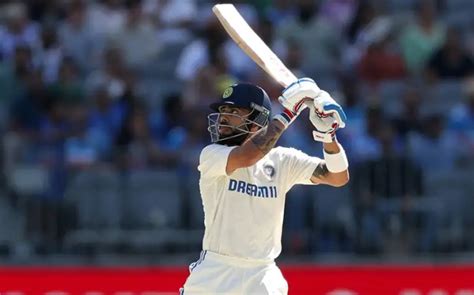 Virat Kohli Gets Concerned After His Stunning Six Hits Security Guard