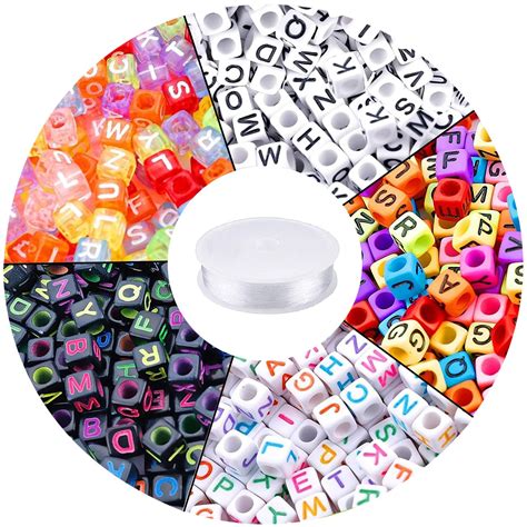 1400 Pcs 5 Couleurs Acrylique Alphabet Cube Perles Lettre Perles Avec 1
