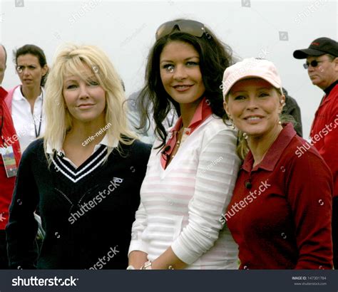 Photo De Stock Heather Locklear Catherine Zetajones Cheryl Ladd