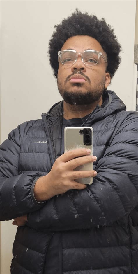 Ollo Dirty Mirror Selfie Rselfieover25