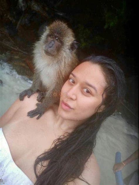 Jackie Shroff S Daughter Krishna Shroff Photos 03 195078 Kollywood Zone