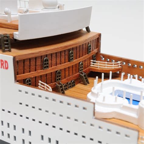 Queen Mary Ii Cruise Ship Model L Museum Quality Cruiser Fully Asse