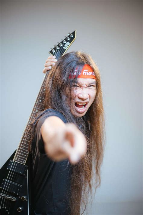 บิ๊กวัน กันทรลักษ์ ร็อกอันตราย Facebook