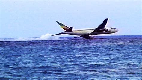 Hijacked Plane Disaster Water Crash Landing Youtube